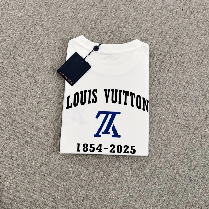 Exact replica Louis Vuitton T-Shirts
