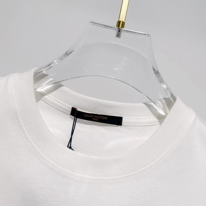 Exact replica Louis Vuitton T-Shirts