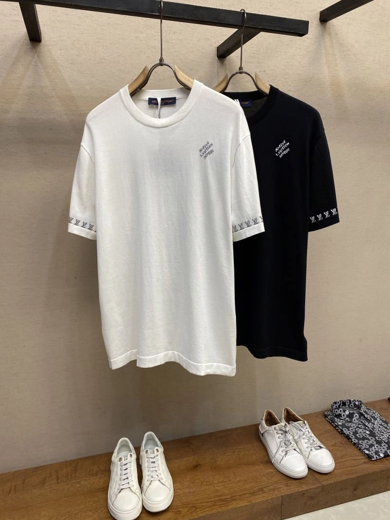 Precise copy Louis Vuitton T-Shirts