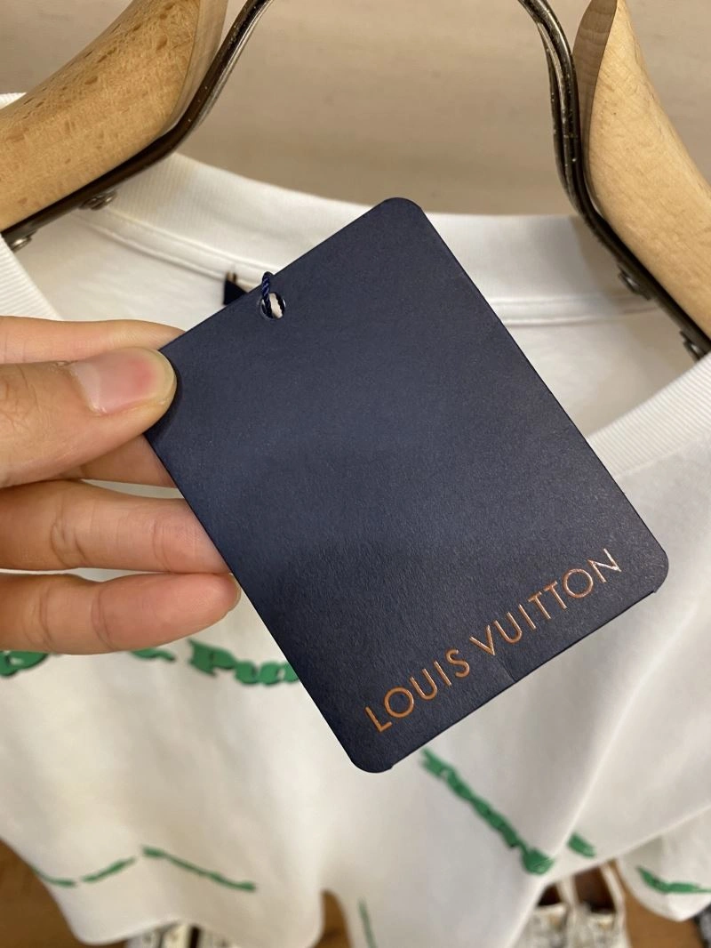Indistinguishable Louis Vuitton T-Shirts