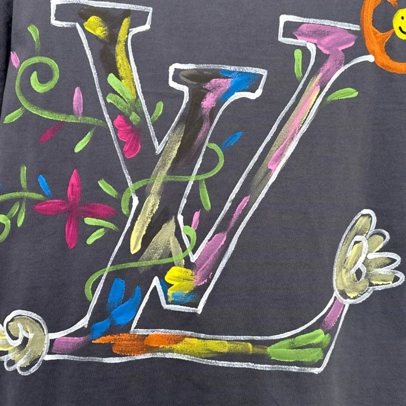 Accurate model Louis Vuitton T-Shirts