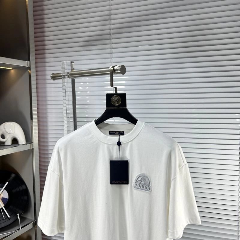 Top match Louis Vuitton T-Shirts