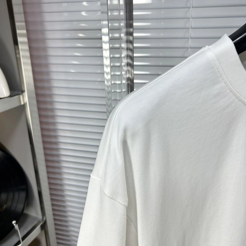 Top match Louis Vuitton T-Shirts