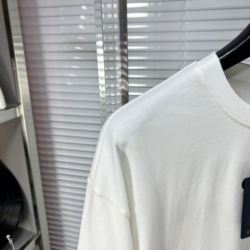 Low-cost Louis Vuitton T-Shirts