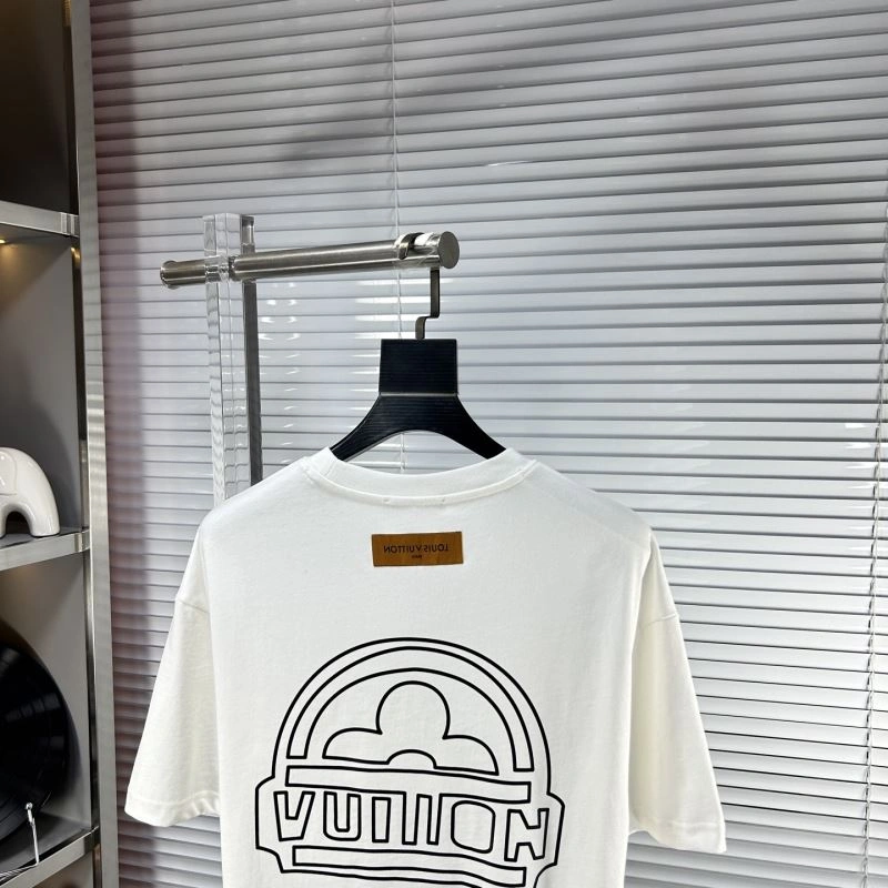 Low-cost Louis Vuitton T-Shirts