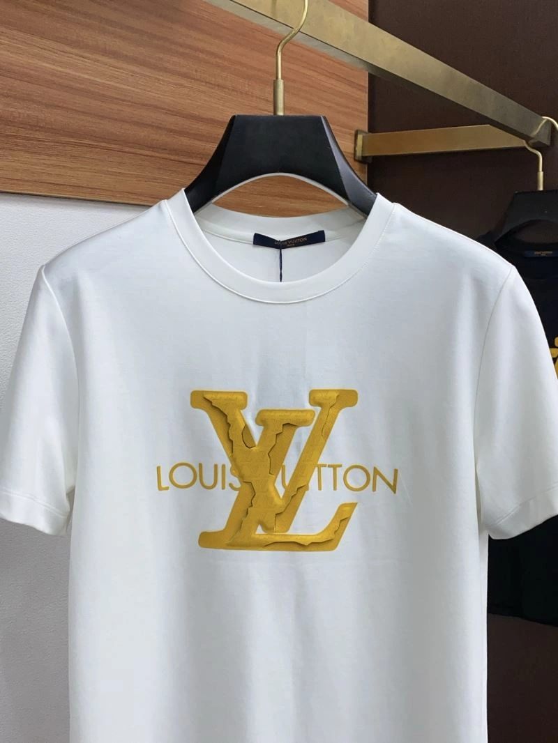 Bargain Louis Vuitton T-Shirts