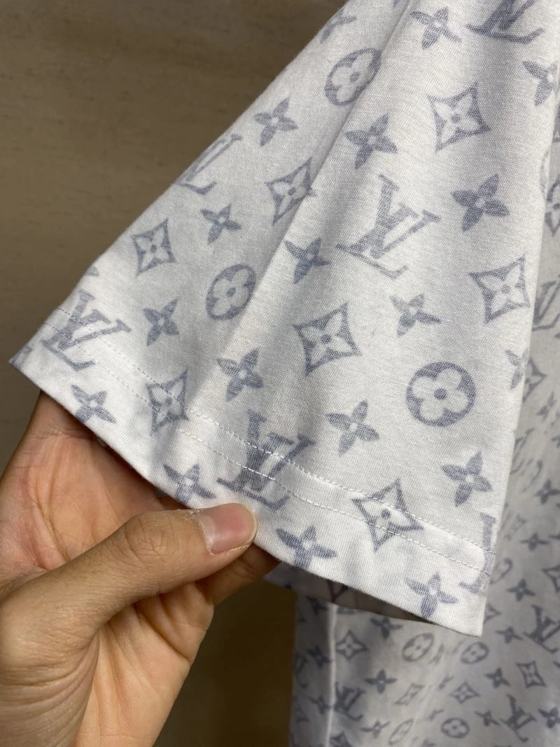 High accuracy Louis Vuitton T-Shirts