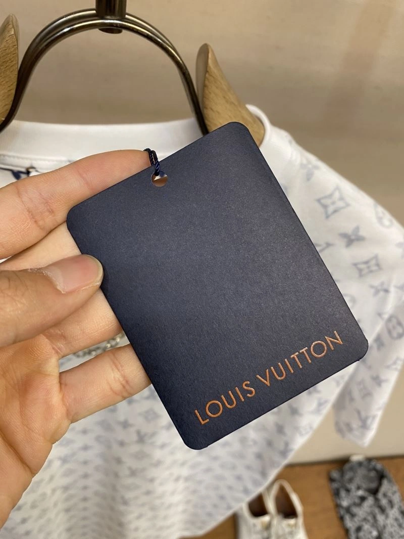 High accuracy Louis Vuitton T-Shirts