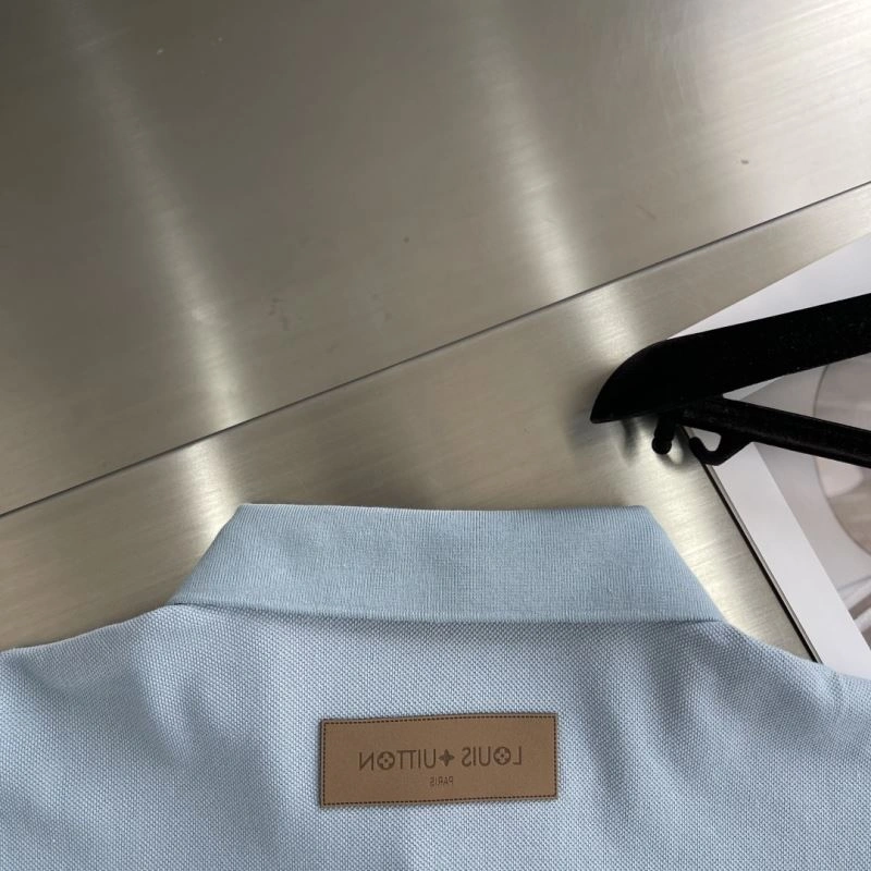 Exact replica Louis Vuitton T-Shirts