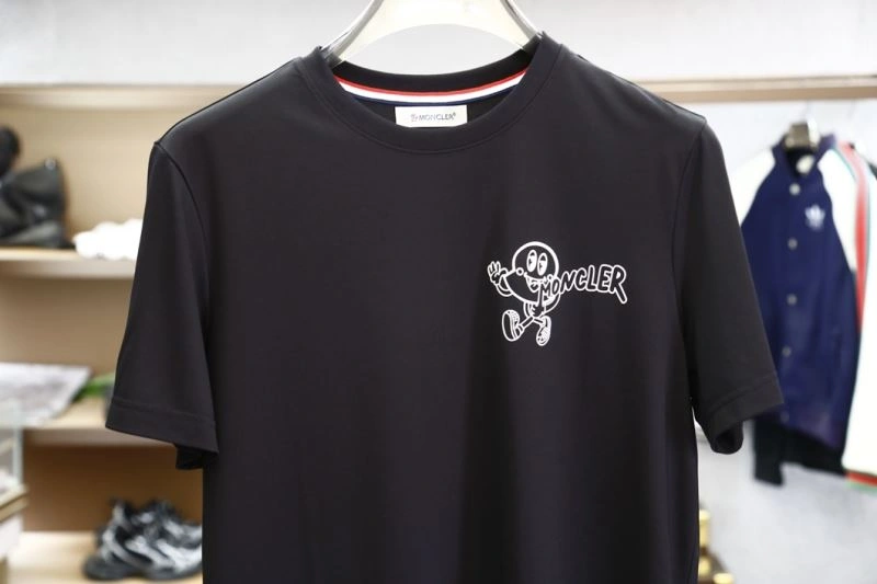 Exact replica Louis Vuitton T-Shirts