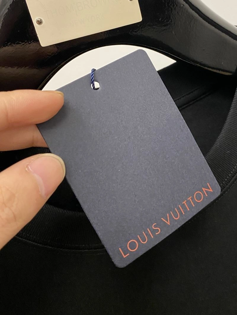 Inexpensive Louis Vuitton T-Shirts