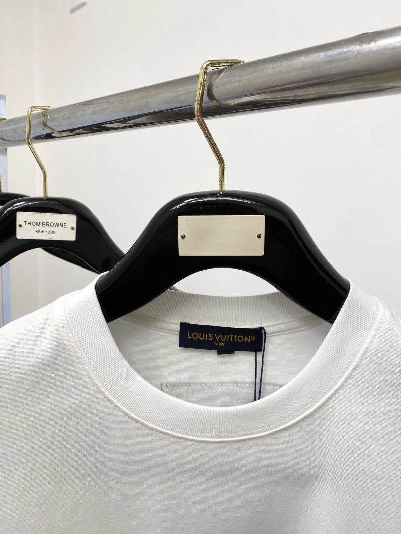 High accuracy Louis Vuitton T-Shirts