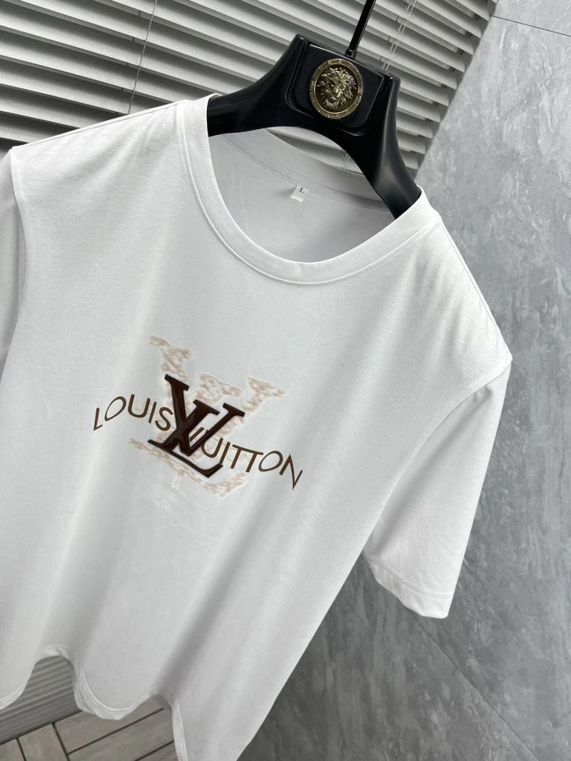 Low-cost Louis Vuitton T-Shirts