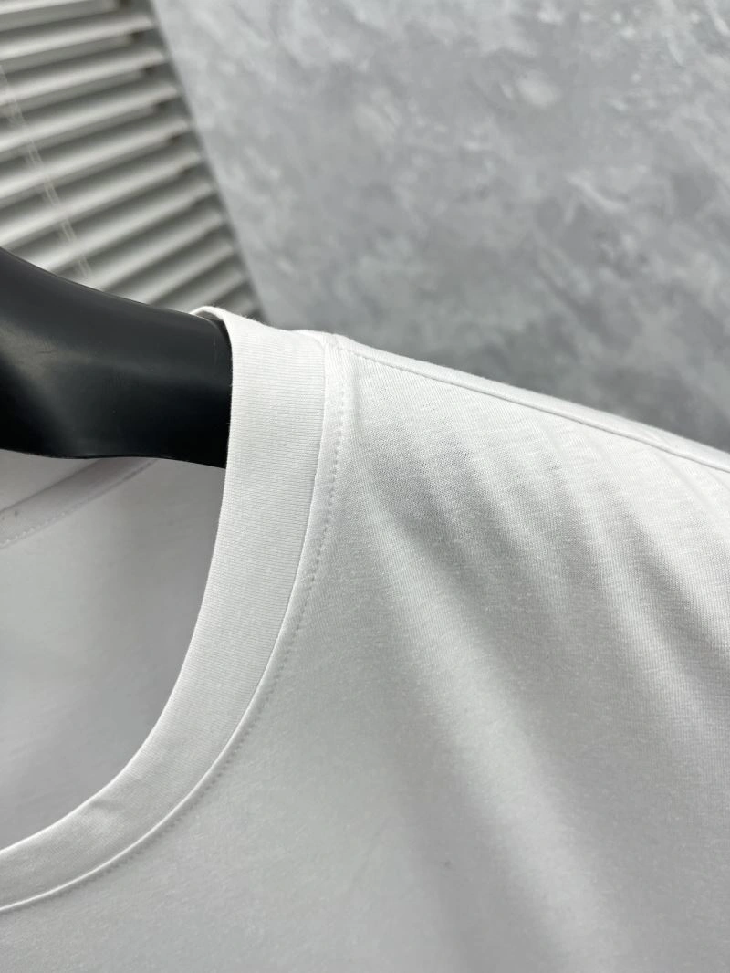 Low-cost Louis Vuitton T-Shirts