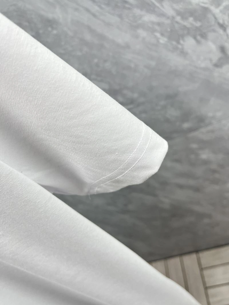 Low-cost Louis Vuitton T-Shirts