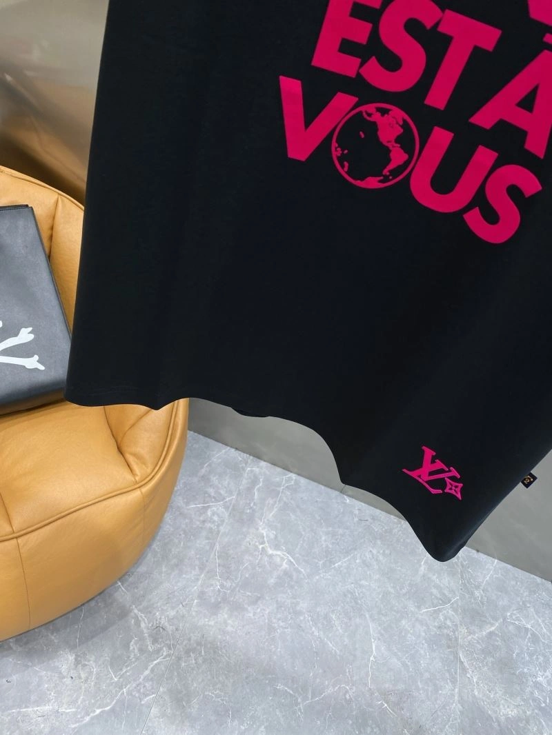 Top match Louis Vuitton T-Shirts