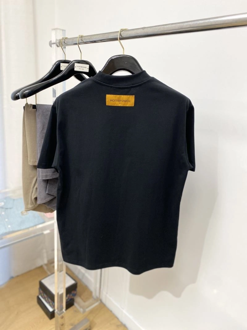 Precise copy Louis Vuitton T-Shirts