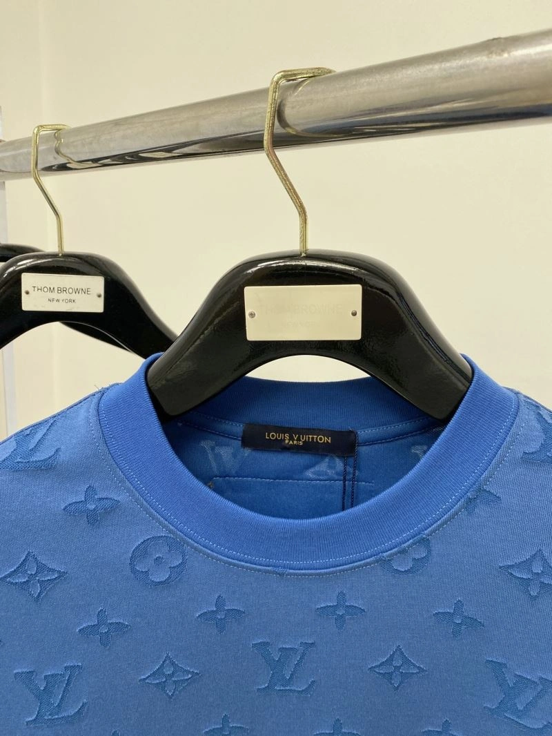 Bargain Louis Vuitton T-Shirts