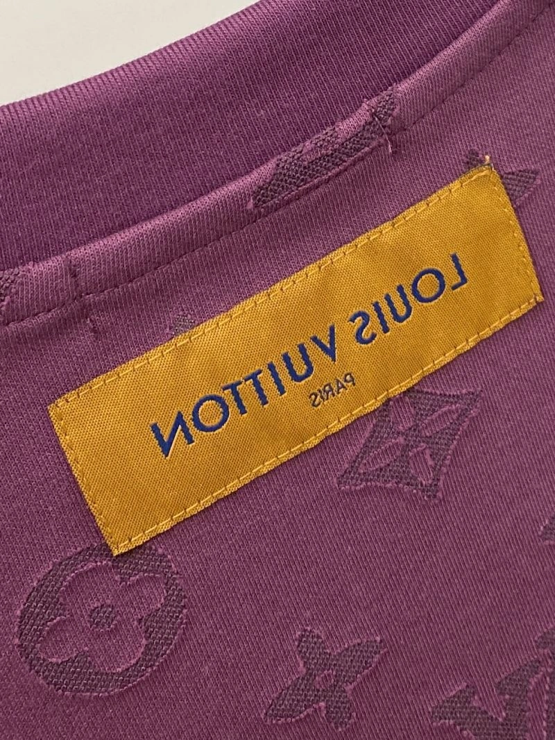 Indistinguishable Louis Vuitton T-Shirts
