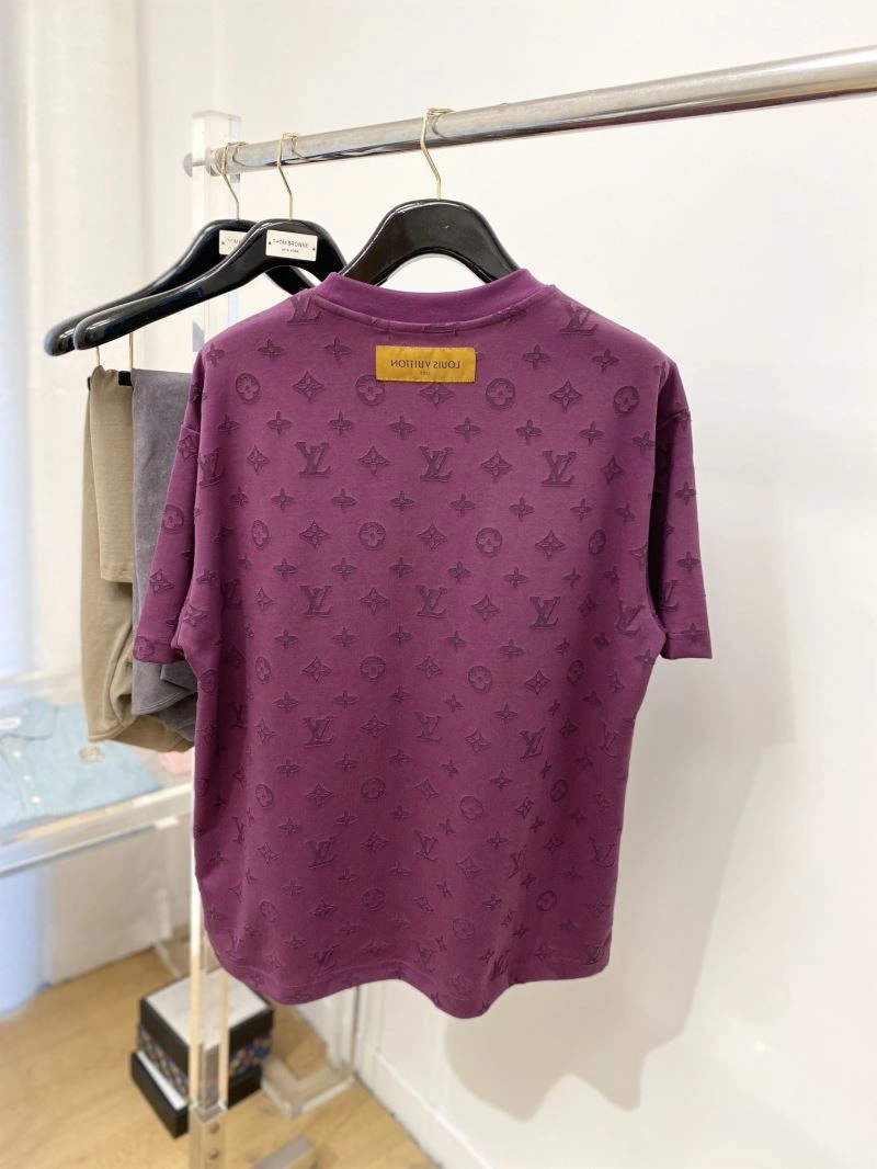 Indistinguishable Louis Vuitton T-Shirts