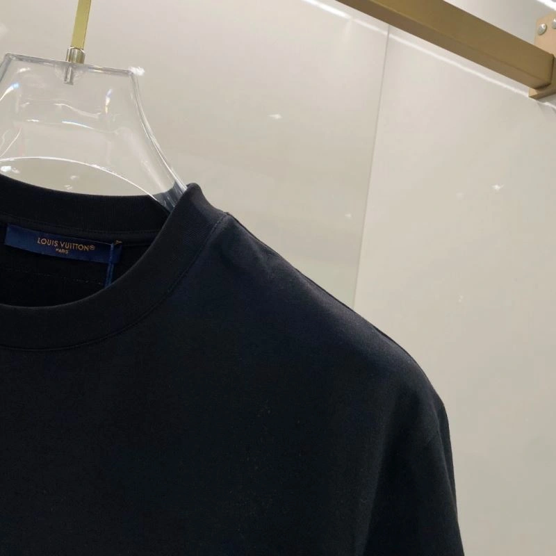 Precise copy Louis Vuitton T-Shirts