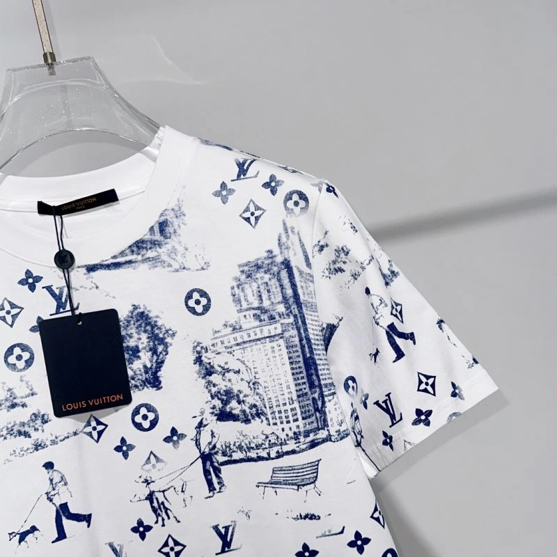 Exact replica Louis Vuitton T-Shirts