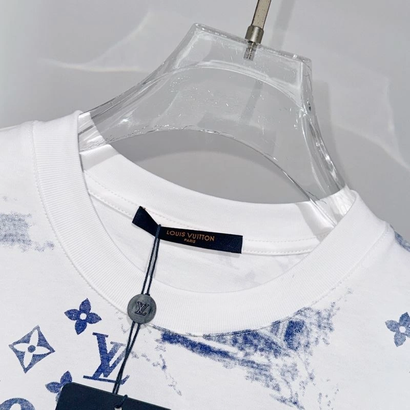 Exact replica Louis Vuitton T-Shirts