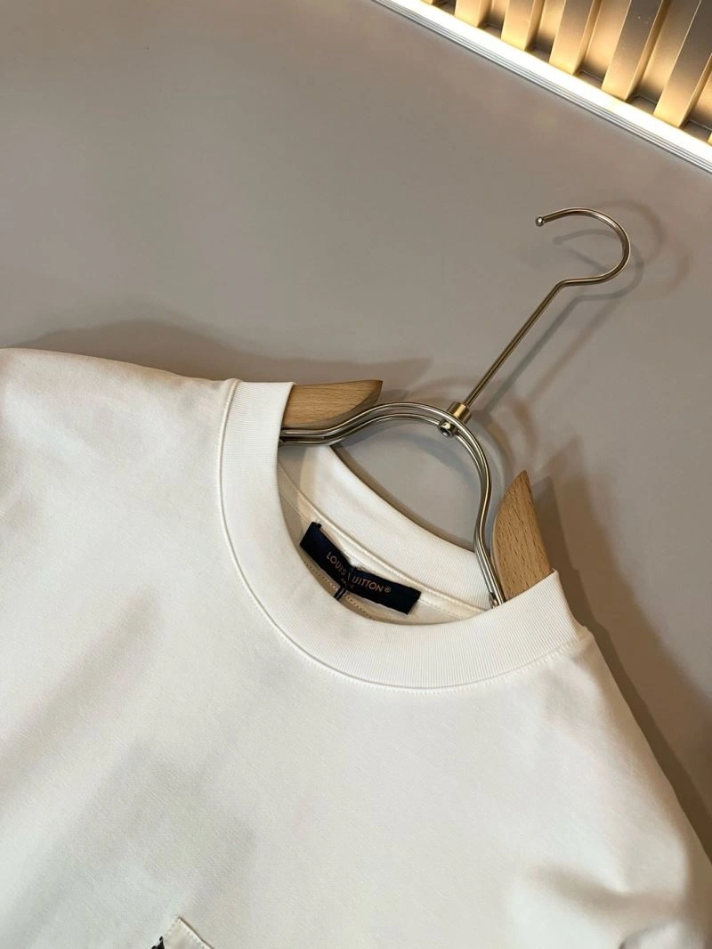 Factory-made Louis Vuitton T-Shirts