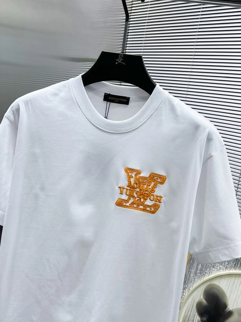 Top match Louis Vuitton T-Shirts