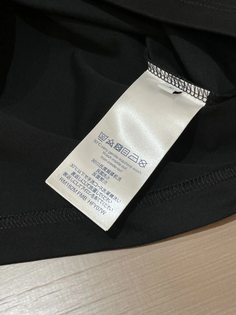 Top match Louis Vuitton T-Shirts