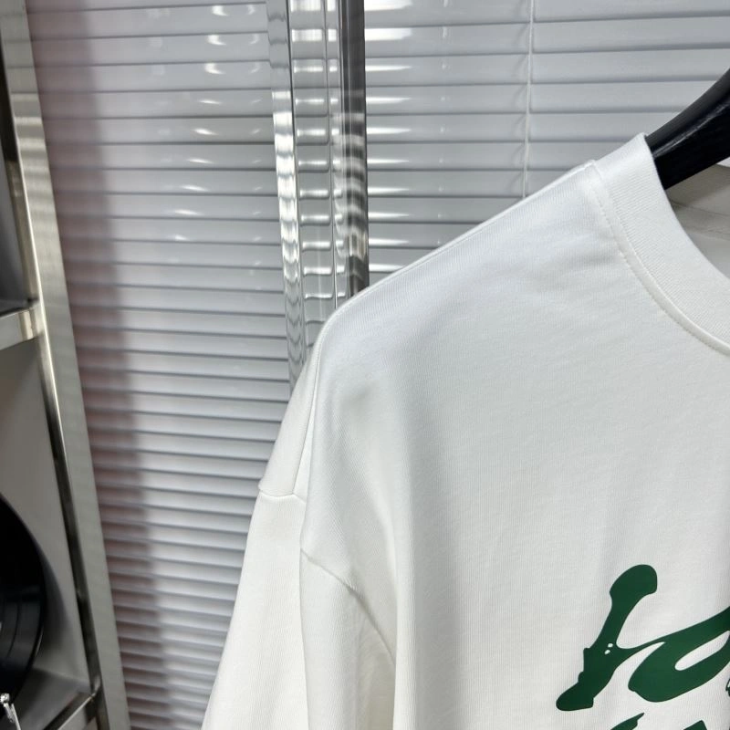 Indistinguishable Louis Vuitton T-Shirts