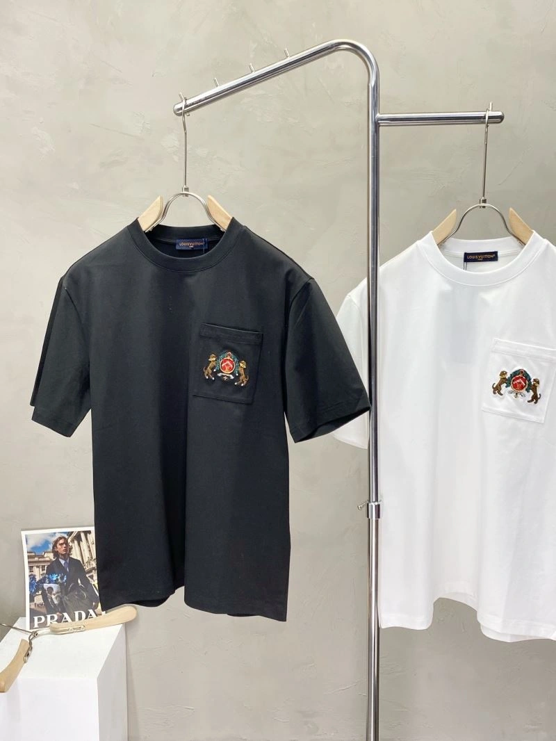 Precise copy Louis Vuitton T-Shirts