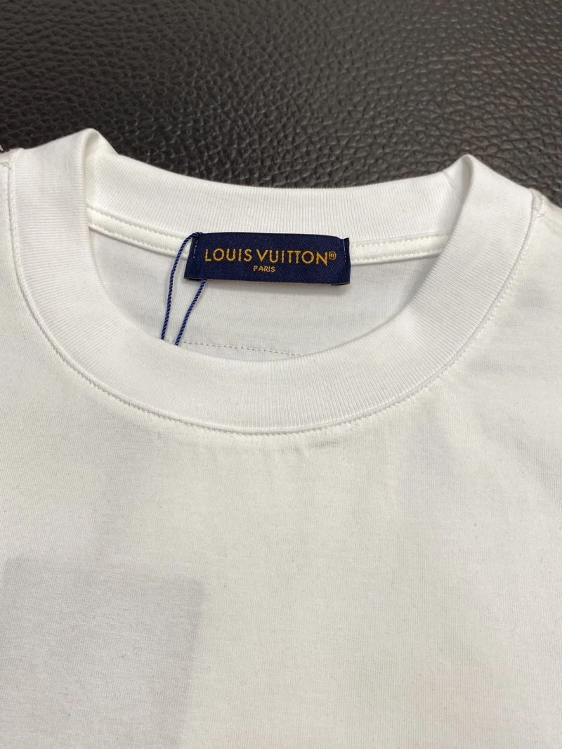 Precise copy Louis Vuitton T-Shirts