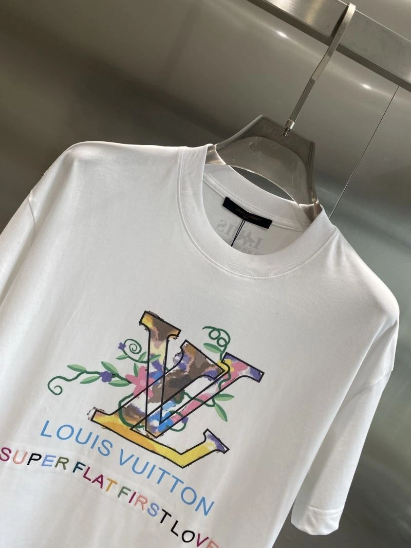 Indistinguishable Louis Vuitton T-Shirts