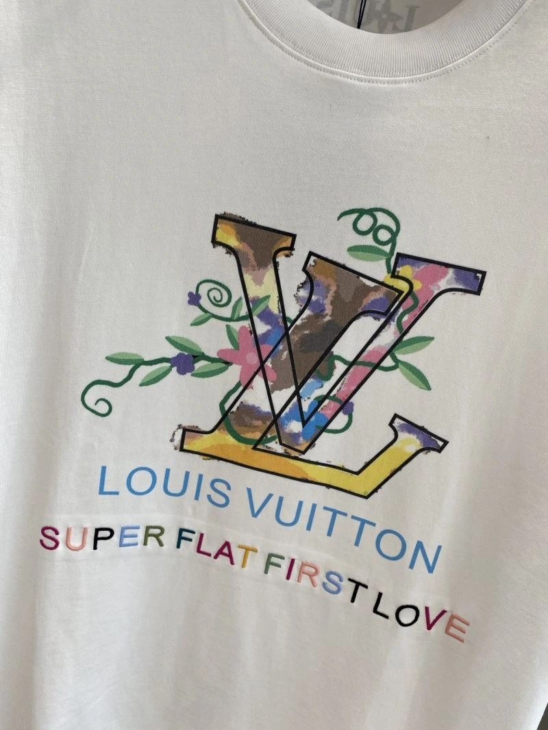 Indistinguishable Louis Vuitton T-Shirts