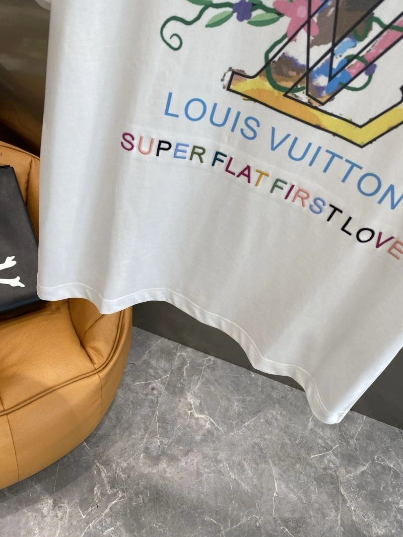 Indistinguishable Louis Vuitton T-Shirts