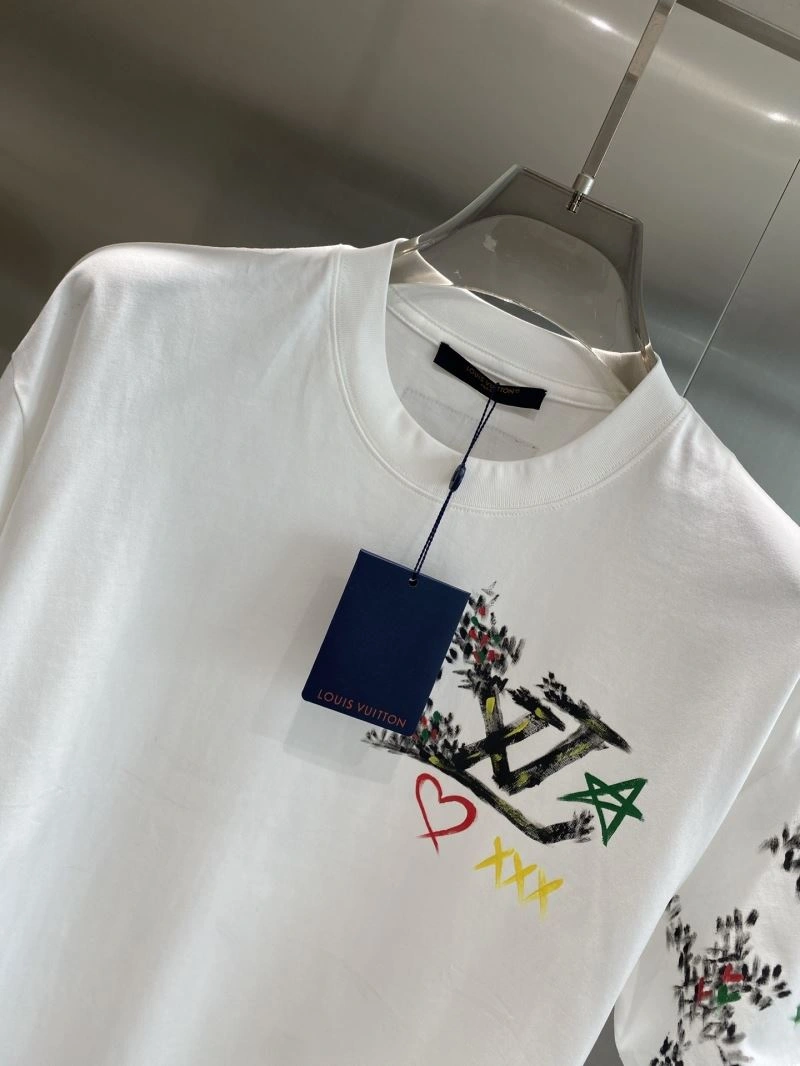 Top match Louis Vuitton T-Shirts