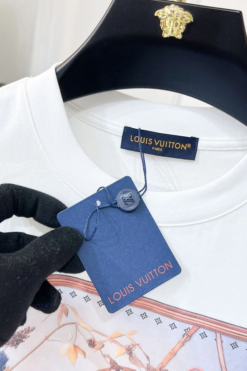 Bargain Louis Vuitton T-Shirts