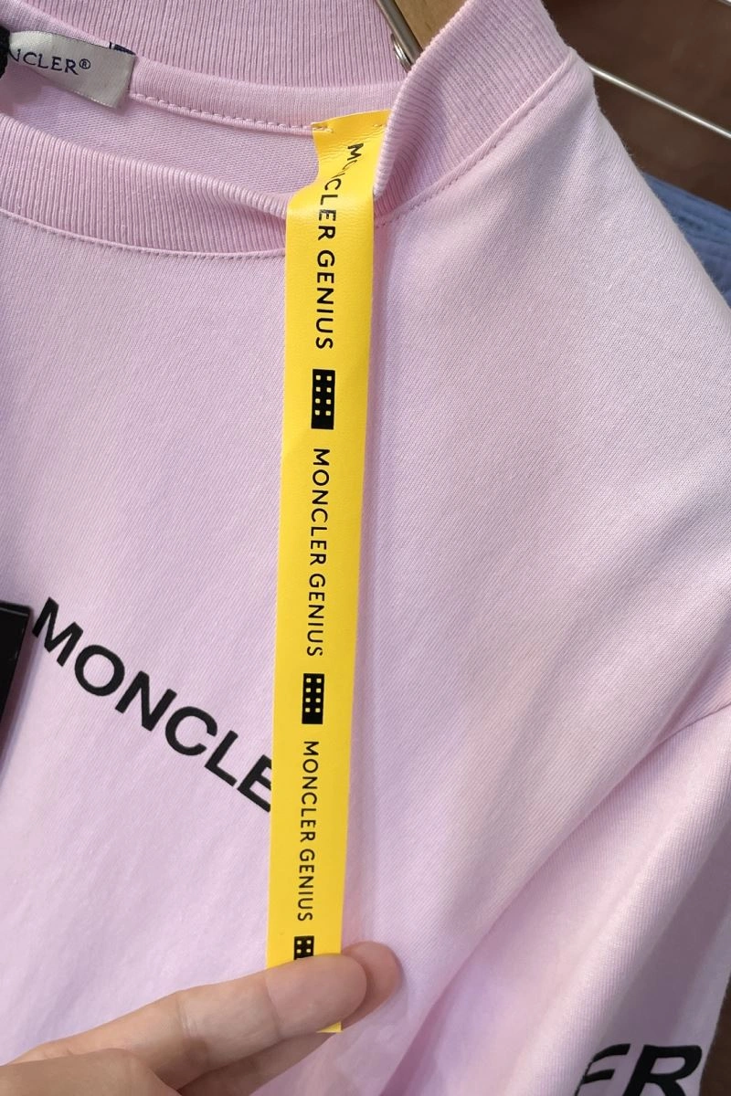 Cut-rate Louis Vuitton T-Shirts
