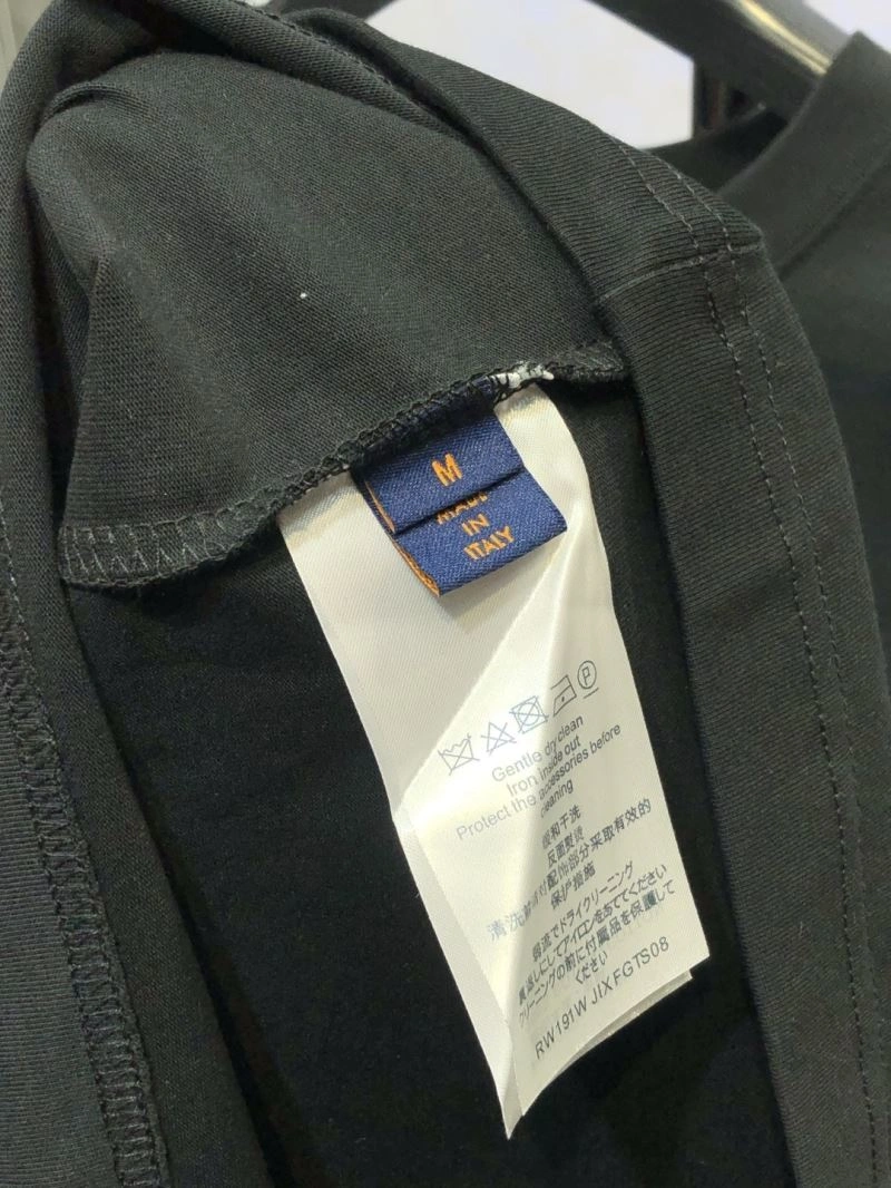 High accuracy Louis Vuitton T-Shirts