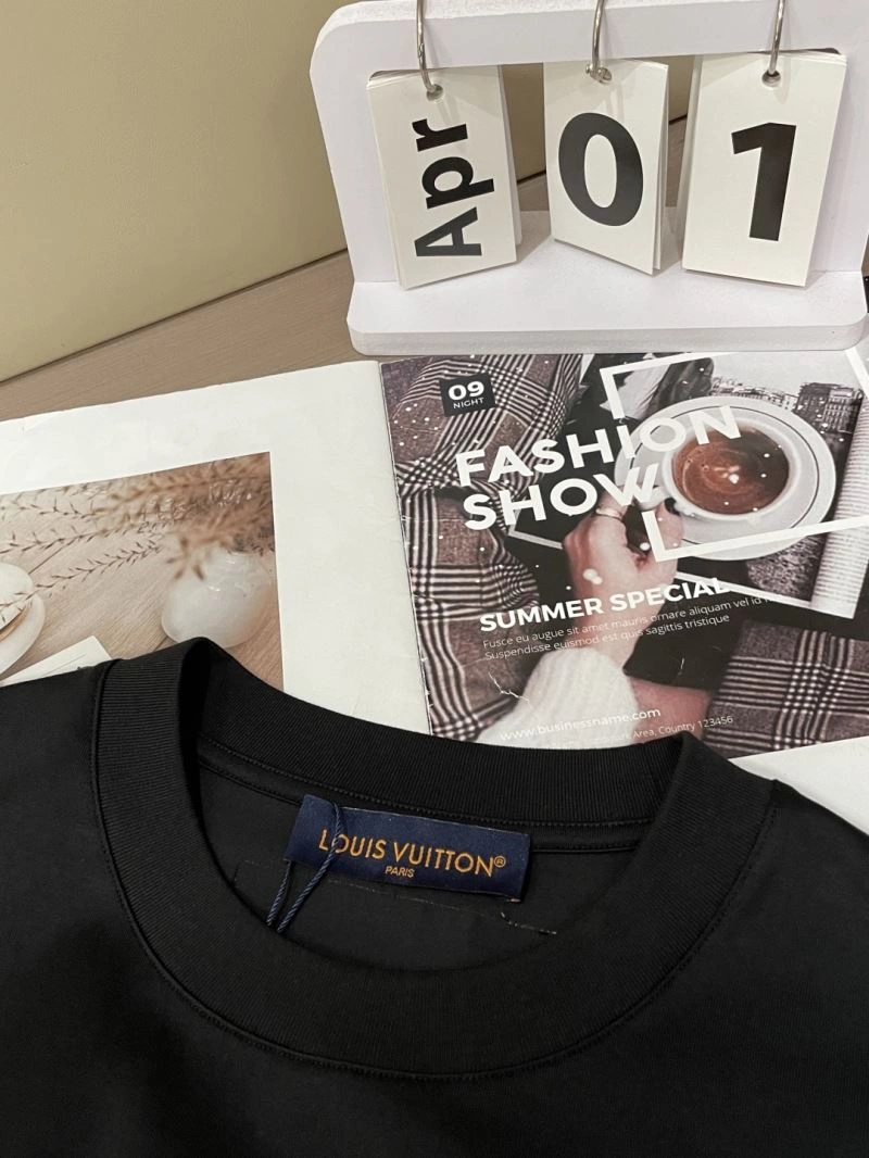 Perfect replica Louis Vuitton T-Shirts