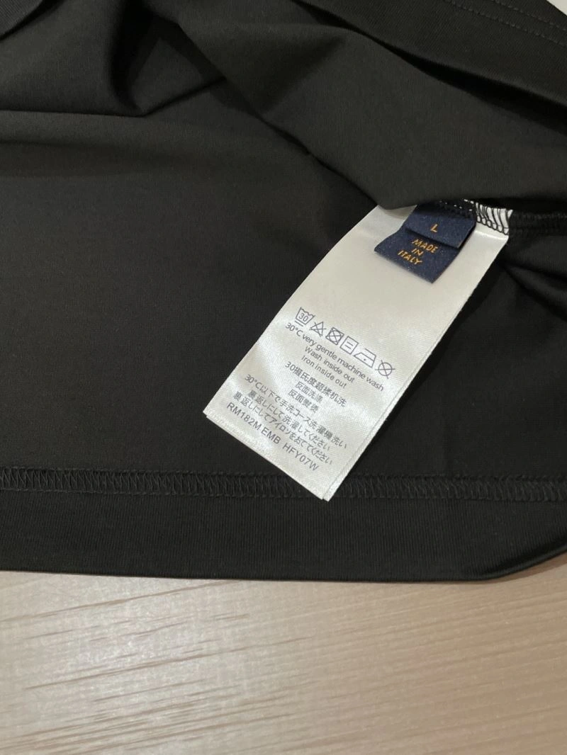 Perfect replica Louis Vuitton T-Shirts