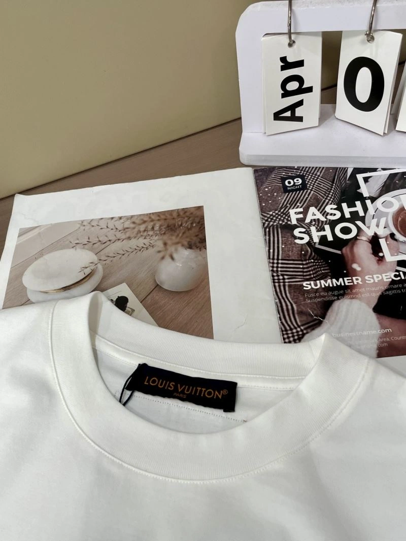 High fidelity Louis Vuitton T-Shirts