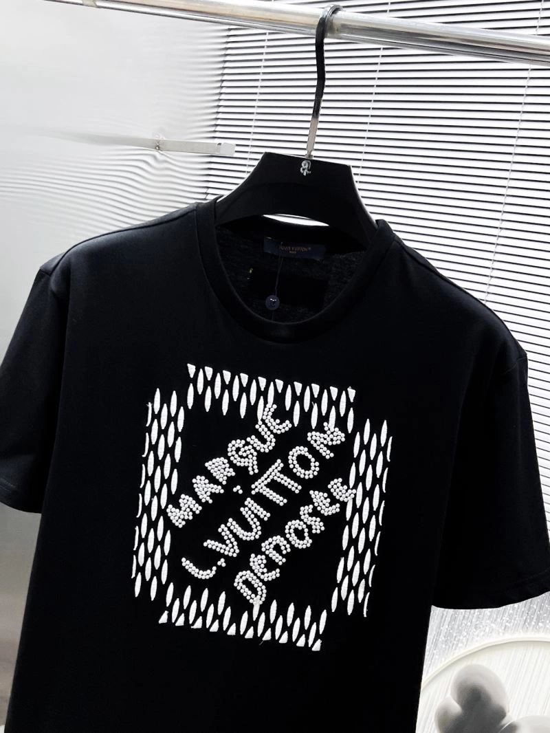 Top match Louis Vuitton T-Shirts