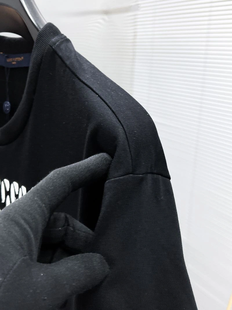 Top match Louis Vuitton T-Shirts