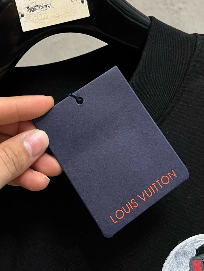Exact replica Louis Vuitton T-Shirts