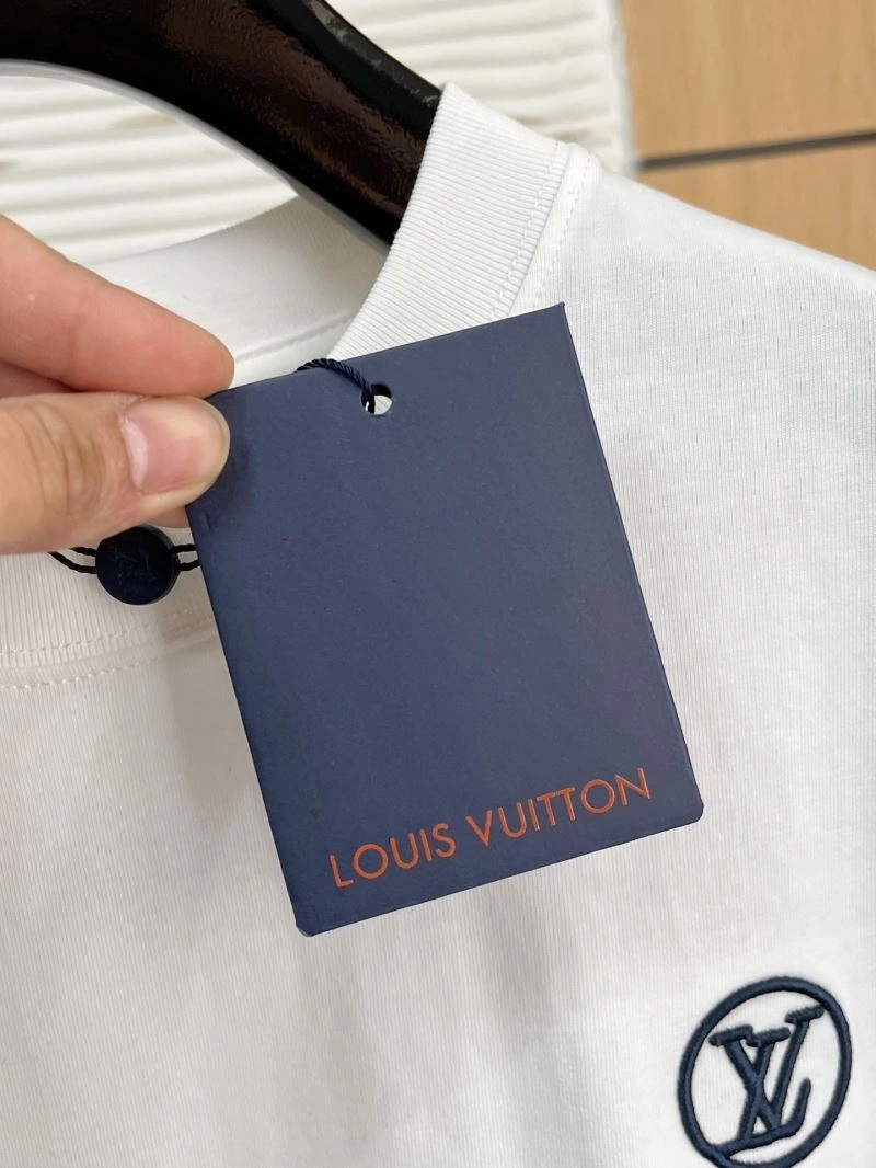Bargain Louis Vuitton T-Shirts