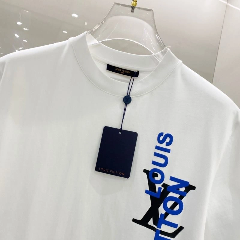 Precise copy Louis Vuitton T-Shirts