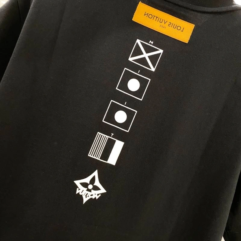 Exact replica Louis Vuitton T-Shirts