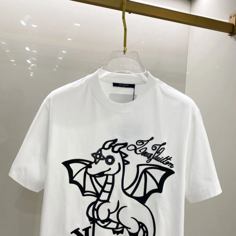 Top match Louis Vuitton T-Shirts